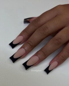 36 Trendy Black French Tip Nails That Fit Any Occasion